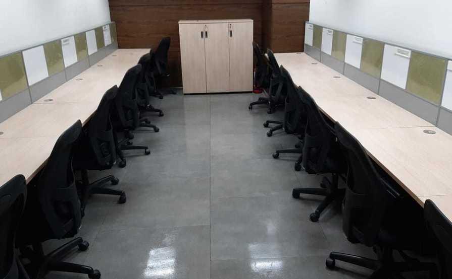 Office space @ Brilliant Platina, Indore | Desks Near Me