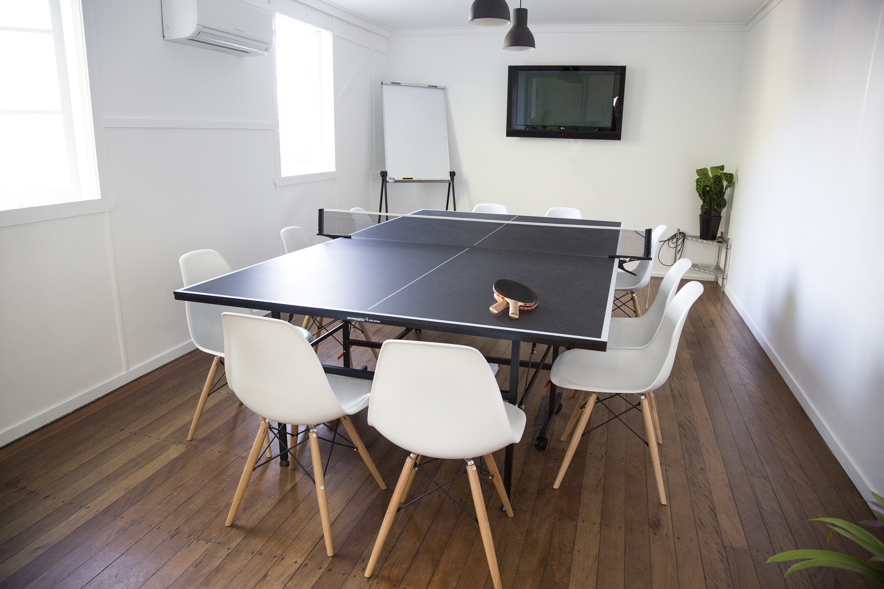 Un-Bored Room | Desks Near Me