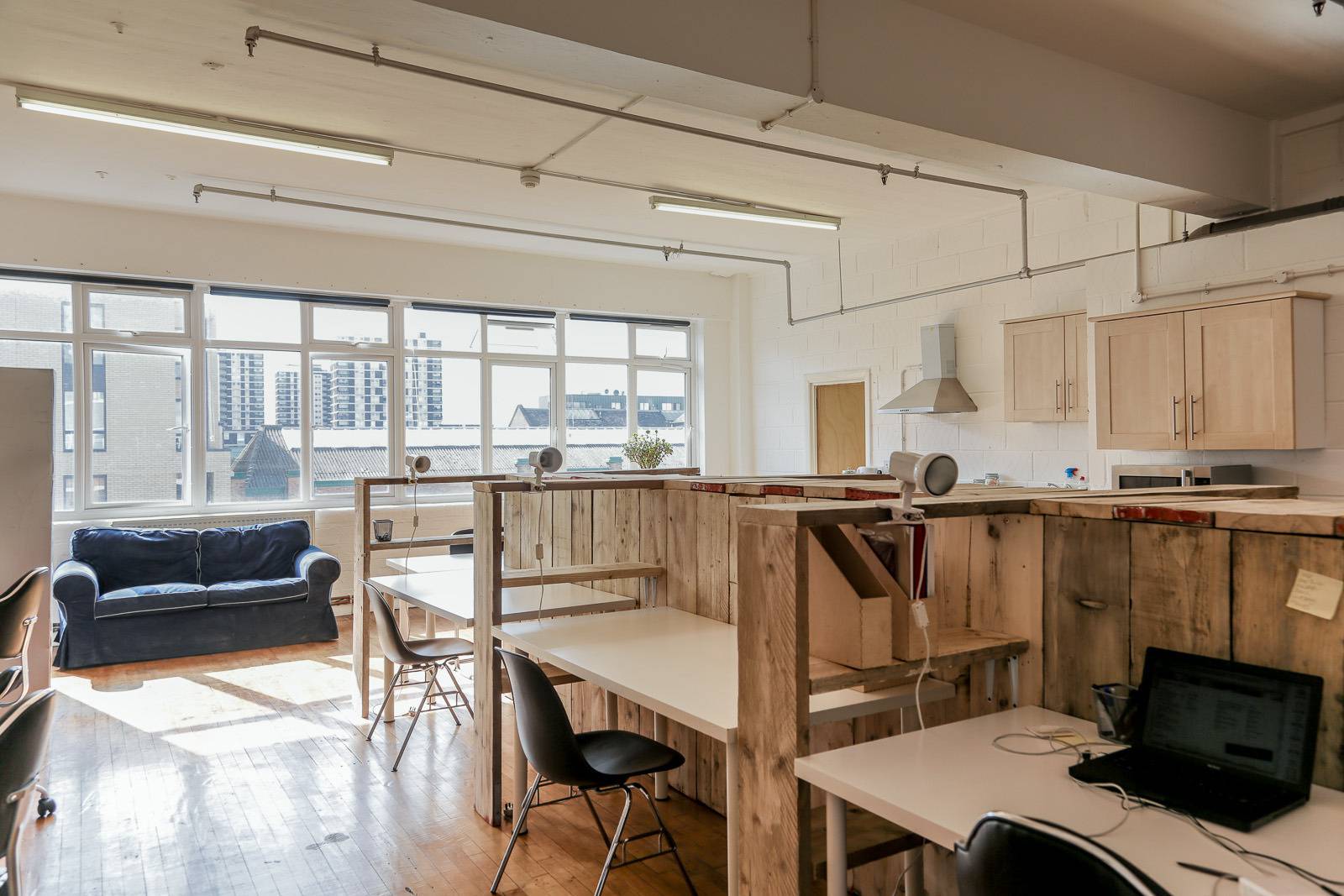 Shared desks | Desks Near Me