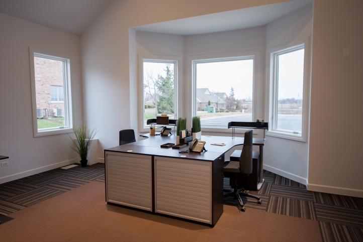 Private Desk | Desks Near Me