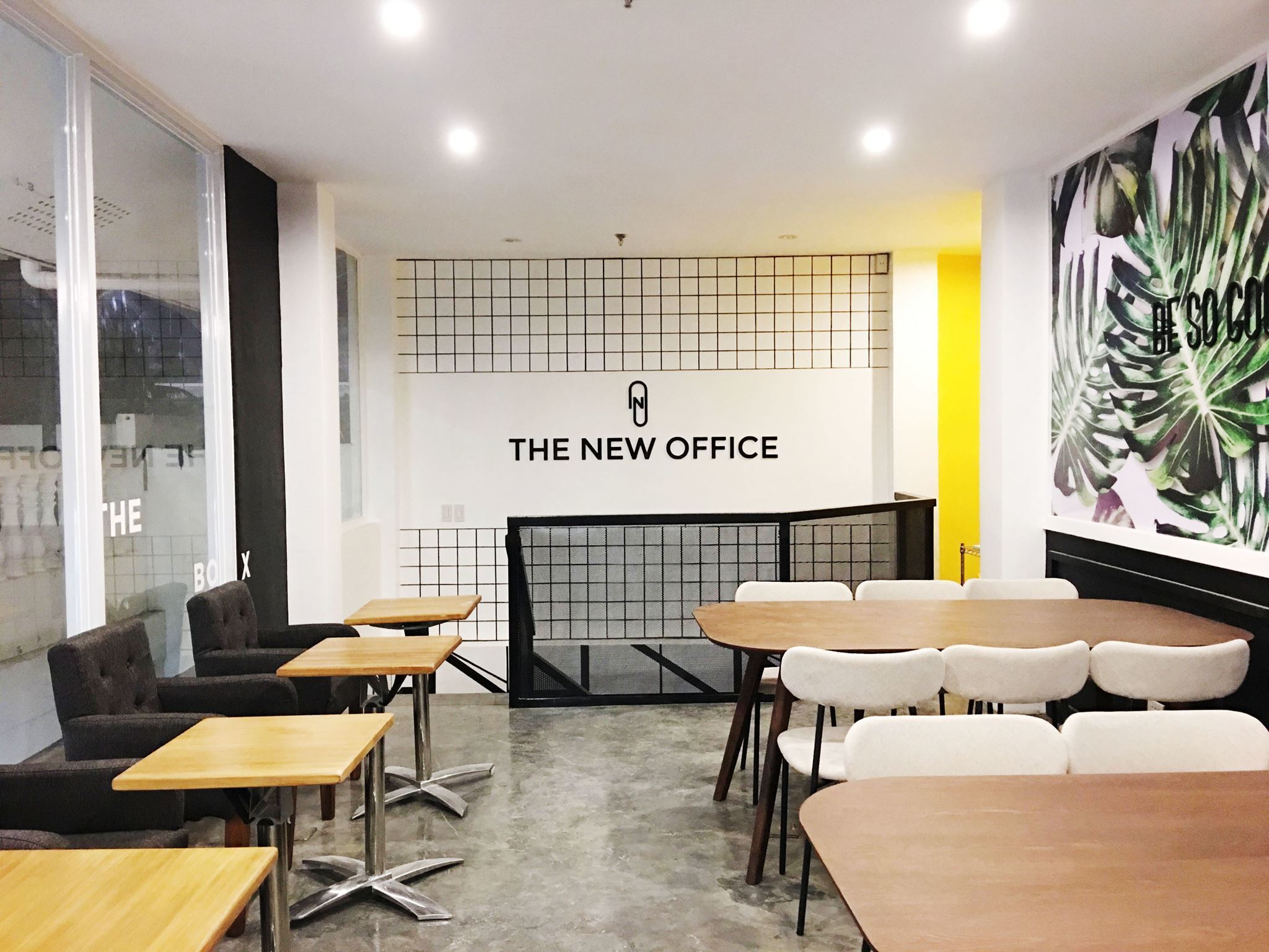 Hot Desk | Desks Near Me